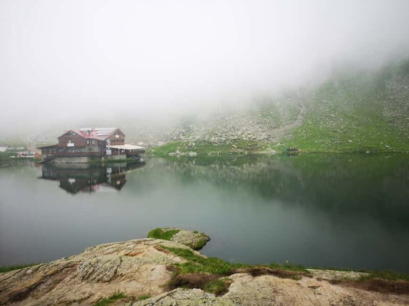 Bucharest: Transfgran Highway & Balea Lake -Private Tour - The Road to Poenari Fortress