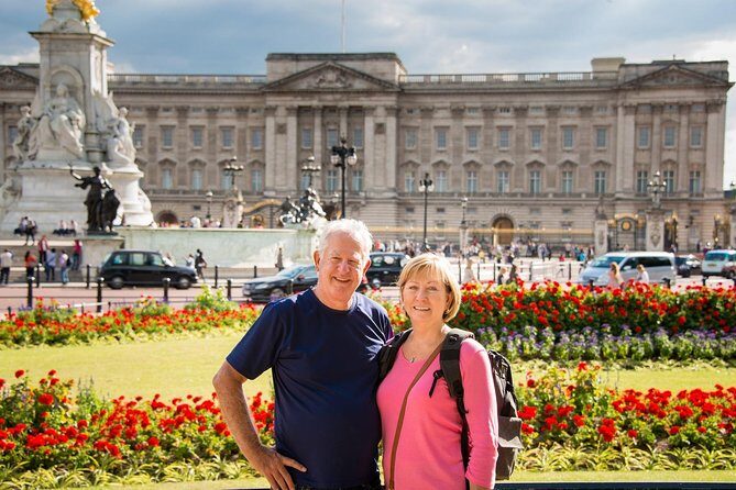 Buckingham Palace & Afternoon Tea Sightseeing Tour with PG Tips - What to Expect from This Tour