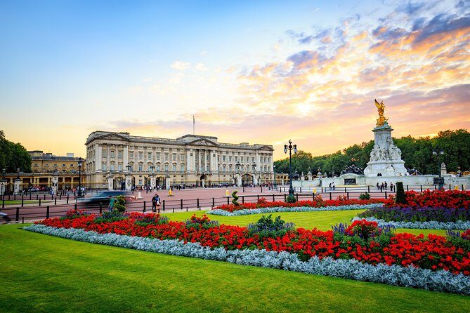 Buckingham Palace & Afternoon Tea Sightseeing Tour with PG Tips - Deep Dive into the Experience