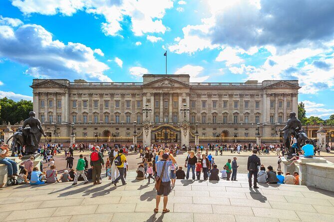 Buckingham Palace, Change the Guard & Crown Jewels Tour - Key Points