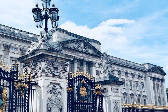Buckingham Palace, St James Palace & Tea at Kensington Palace - FAQ