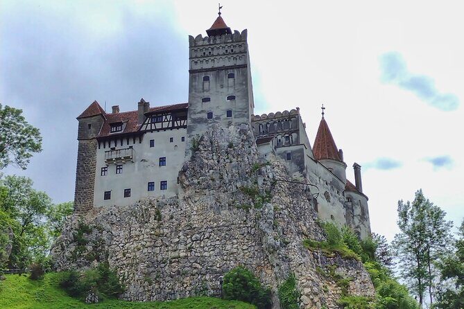 Bucovina Painted Monasteries & Transylvania Tour: 4-Day Private - Key Points