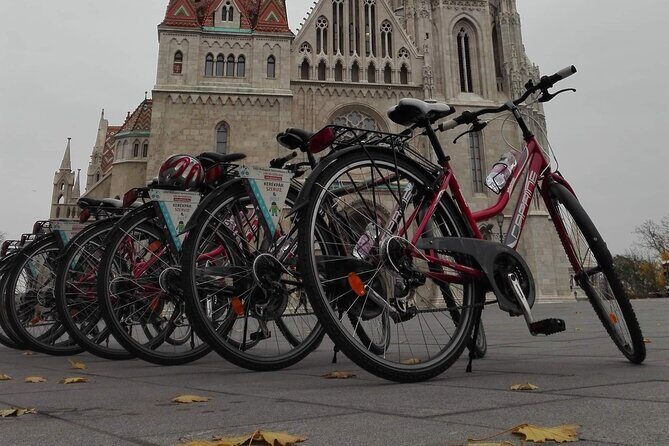 Budapes Grand Sightseeing Bike Tour - Key Points