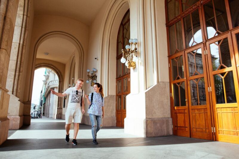 Budapest: 2-Hour Private Kick-Start Tour with a Local - Key Points