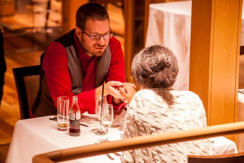 Budapest: 3-Course Dinner for 2 - stationary Boat Restaurant - Who Would Love This Experience?