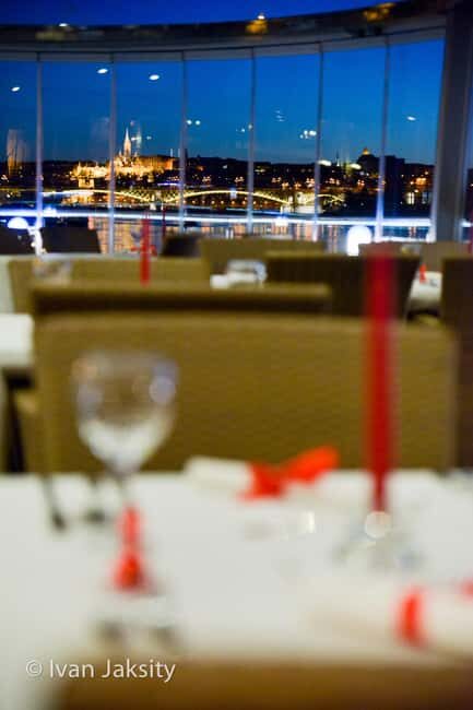Budapest: 3-Course Dinner for 2 - stationary Boat Restaurant - Frequently Asked Questions