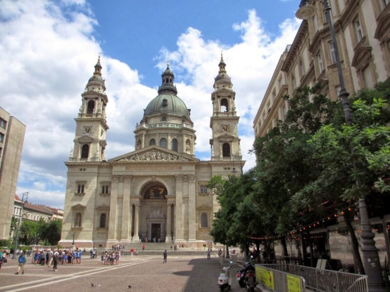 Budapest: 3-Hour Walking Tour of Pest with a Historian - Introduction to the Tour