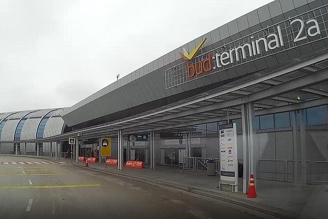 Budapest Airport Transfer - return (arrival & departure) with discount - The Experience in a Nutshell