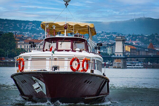Budapest Audio Guide Cruise with Day, Sunset and Night Options - The Experience: Inside, Outside, and Overall Comfort