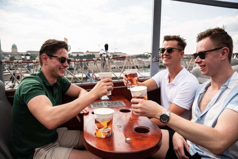 Budapest: BeerBus Sightseeing Tour with unlimited beer - Key Points  