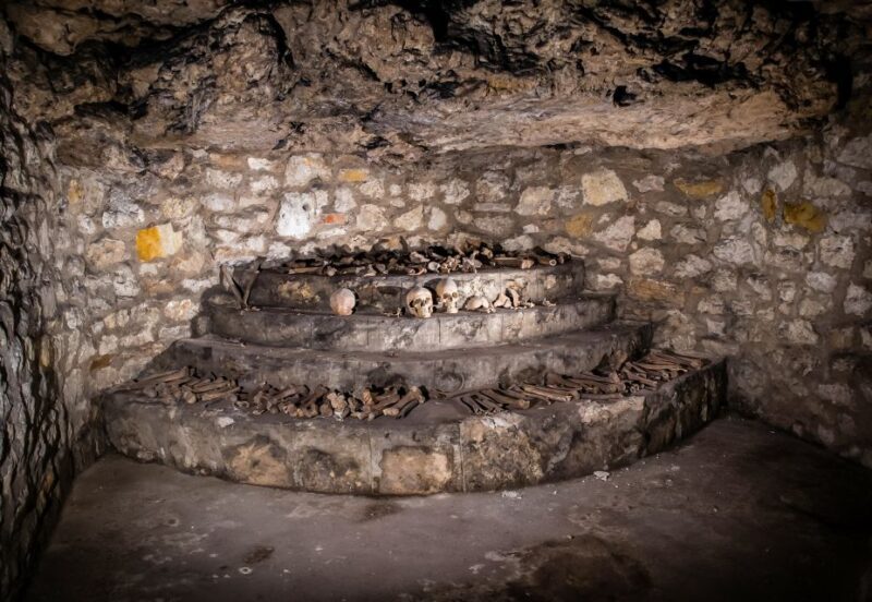 Budapest: Buda Castle Cave Tour - Key Points