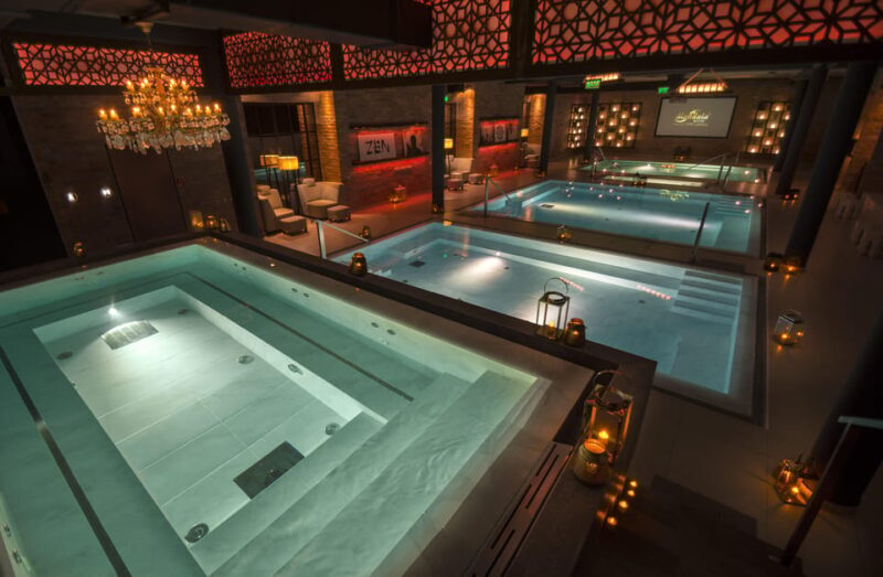 Budapest: Couple Holistic Swedish Massage with Jacuzzi Time - Key Points