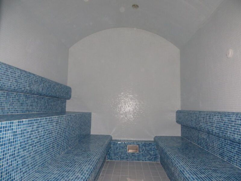 Budapest: Dandar Thermal Bath Full-Day Admission - The Experience and What to Expect Throughout the Day