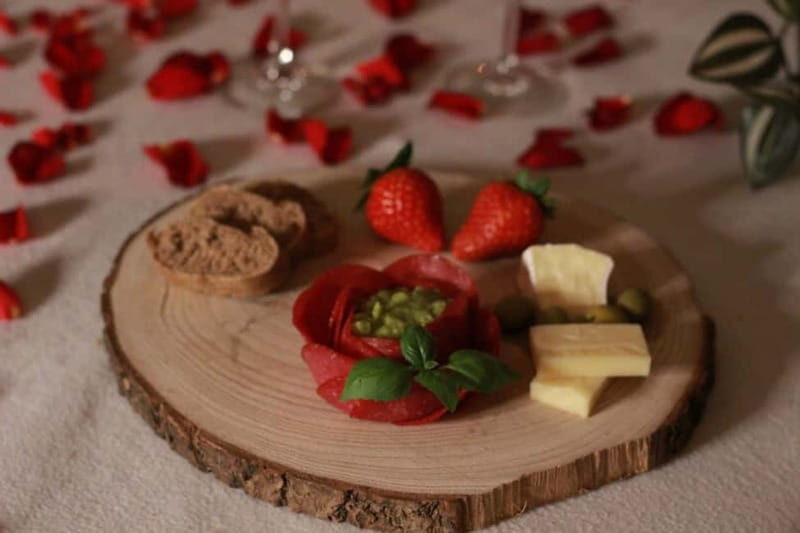 BUDAPEST, Day Spa : Couples Massage with Roses Bubble Bath - Is It Worth the Price?