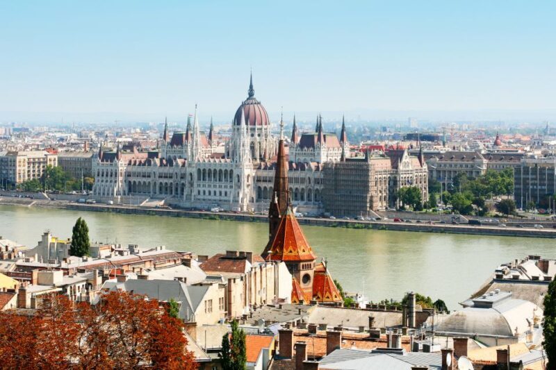 Budapest: Daytime Sightseeing Boat Cruise - Deep Dive into the Itinerary