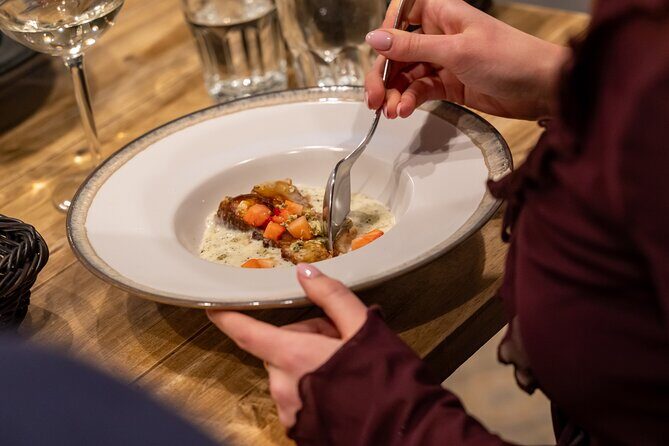 Budapest Dinner with a Local: 4-Course Meal with Wine & Palinka - Who This Tour Is Perfect For