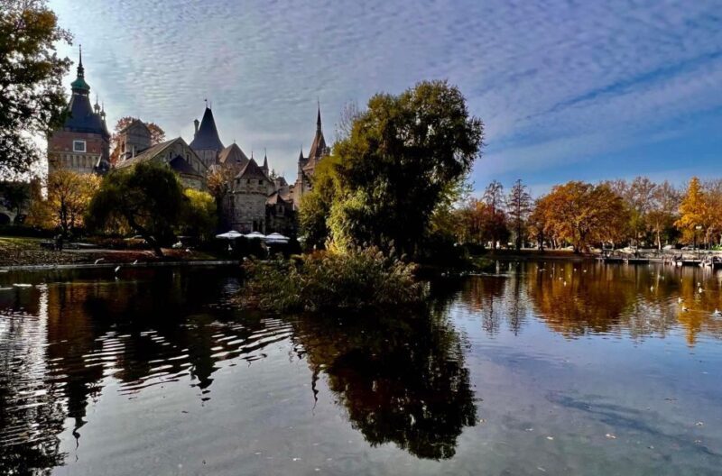 Budapest Full-Day Private Guide Services - Authentic Experiences and Hidden Gems