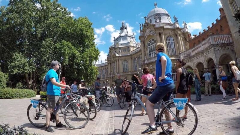 Budapest: Guided Bike & E-bike Tour with a Goulash - Key Points