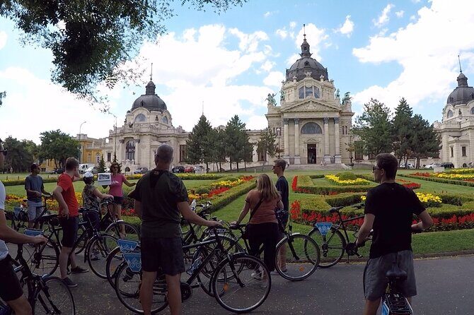 Budapest Highlights Bike Tour with a local guide - FAQ