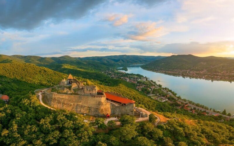 Budapest Hike to Visegrád Castle w or wo Sauna/Danube beach - Who Should Consider This Tour?