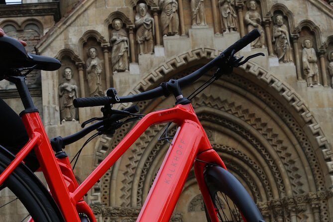 Budapest: Historic Downtown ride on E-Bicycles Buda & Pest - In-Depth Look at the Itinerary