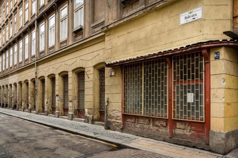 Budapest Jewish Ghetto History Private Guided Walking Tour - Who Should Book This Tour?