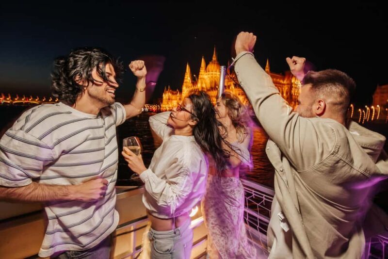 Budapest: Lotus Cruise with Unlimited Aperol and Prosecco - FAQ