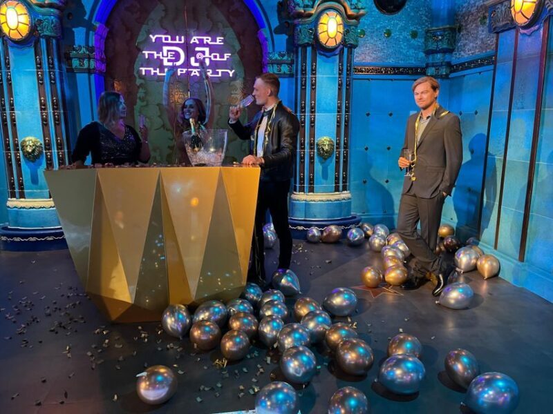 Budapest: Madame Tussauds Ticket + POP&ROLL Access - Introduction