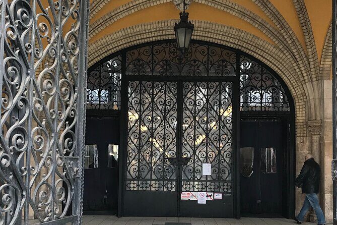 Budapest Market Tour & Home Cooking Class with local Chef & Guide - What Makes This Tour Stand Out?