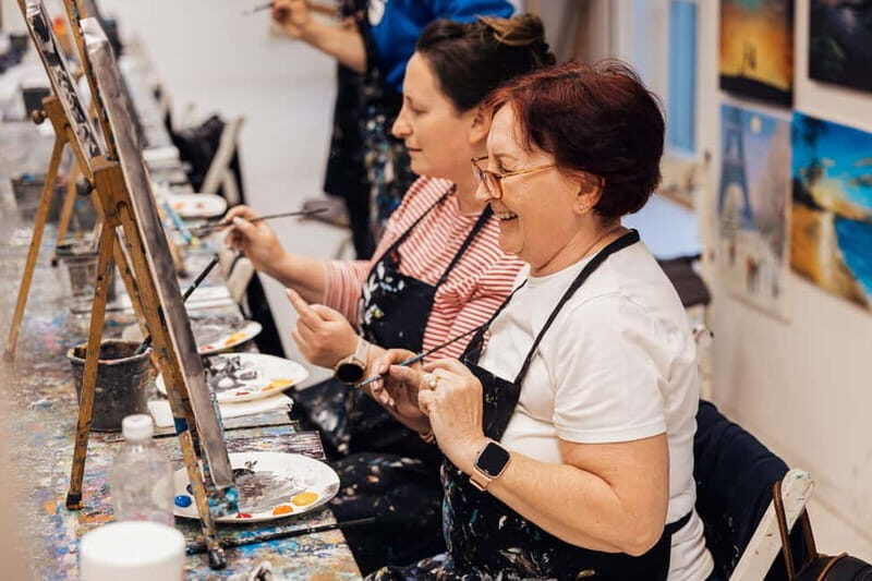 Budapest: Paint and sip experience - FAQ