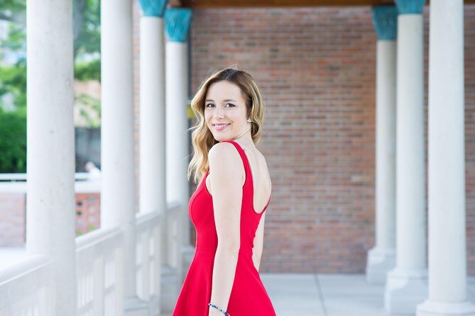 Budapest photoshoot&sightseeing - Who Should Book This Experience?