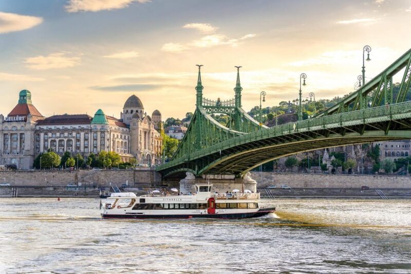 Budapest: Premium Sightseeing Cruise with Tokaj Frizzante - The Sum Up