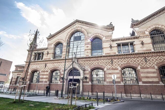 Budapest Private 4 Hour City Tour Experience with a car / van - Who Is This Tour Best For?