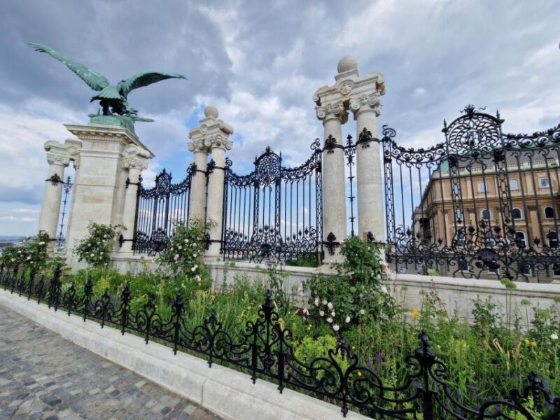 Budapest: private deluxe tour with a native, in Spanish - An In-Depth Look at the Budapest Private Deluxe Tour