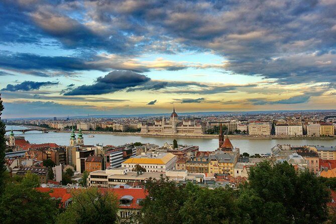Budapest Private Full Day City Tour with a comfortable air -conditioned car - A Deep Dive into the Itinerary