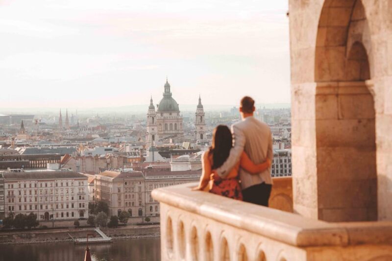 Budapest: Private Photoshoot & Sightseeing - Exploring Budapest through a Lens and a Walk  