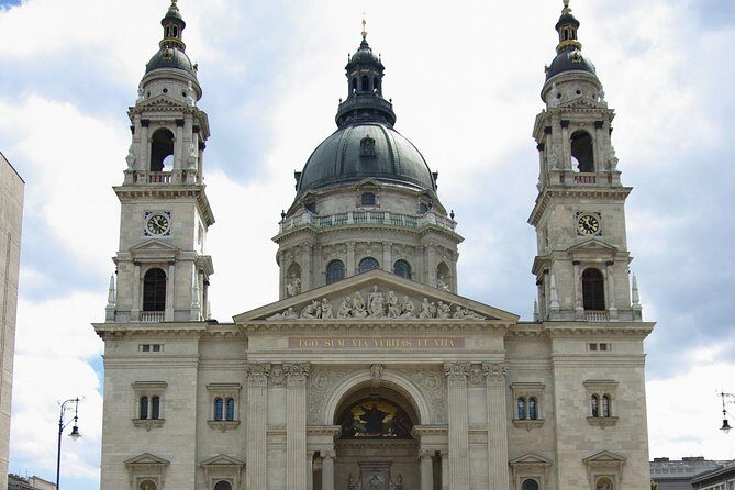 Budapest: Saint Stephen's Basilica Tour - Key Points