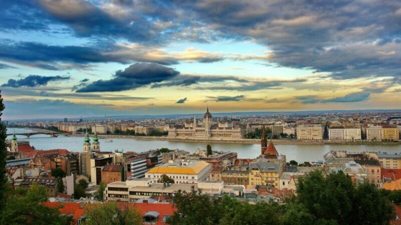 Budapest: Sightseeing Cruise on the Danube - Practical Details and Considerations  