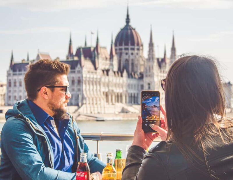 Budapest Sightseeing Cruise with Welcome Drink - Authentic Traveler Insights