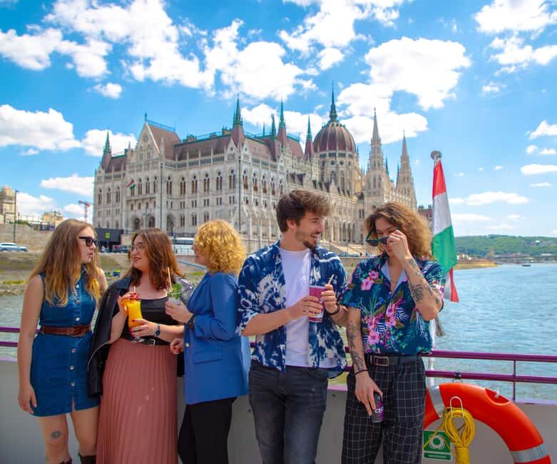 Budapest: Sightseeing Tour by Boat - Key Points