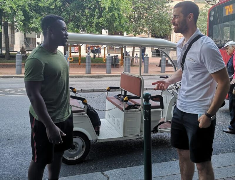 Budapest: Sightseeing Tour by Electric Tuktuk - Introduction to the Budapest Tuktuk Tour