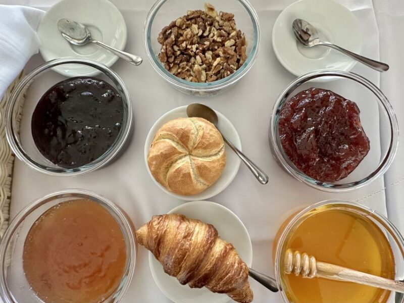 Budapest: Summer Brunch & Cruise with Prosecco or Cake - The Sum Up