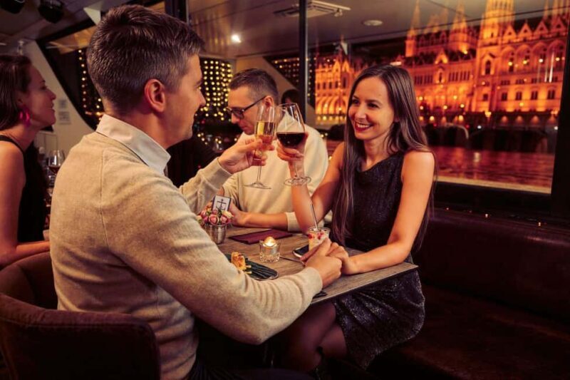 Budapest: Valentines Day Dinner Cruise with Piano Show - Who Is This Tour Best For?