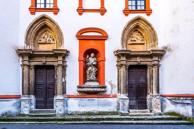 Budapest-Vienna One-Way Sightseeing Transfer - FAQ