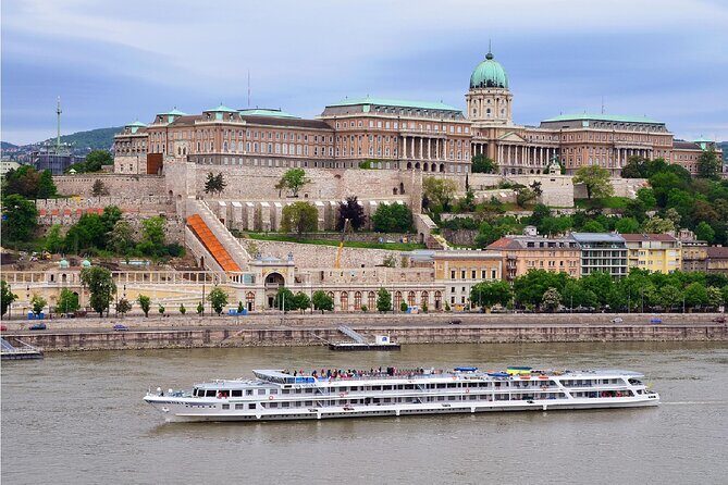 Budapest Walking Tour: Explore Top Sights & Hidden Gems - Practical Tips