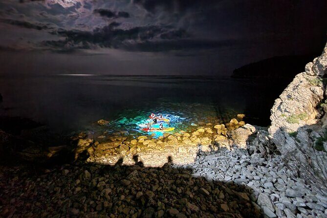 Budva: 2-Hour «Night Lights» Kayak Tour - Who Will Love This Tour?