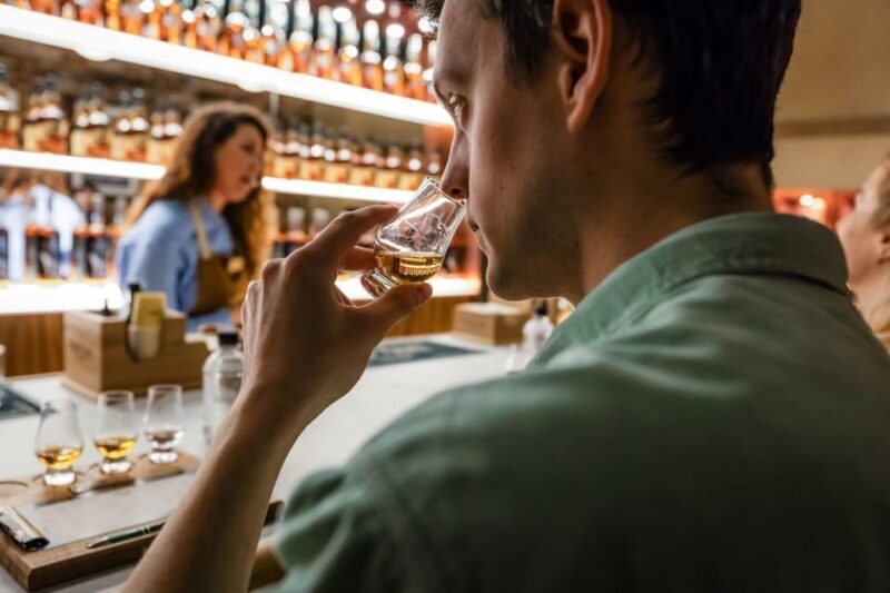 Buffalo Trace Distillery: Whiskey Tasting Experience - A Close Look at the Whiskey Tasting Experience