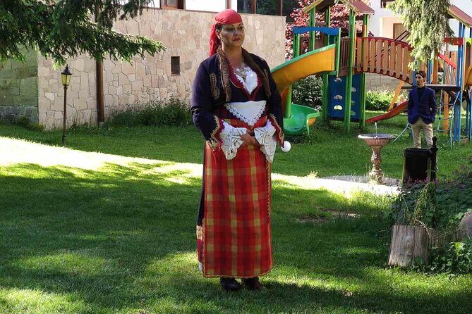 Bulgarian Dinner with Show from Nessebar and Sunny Beach - FAQ