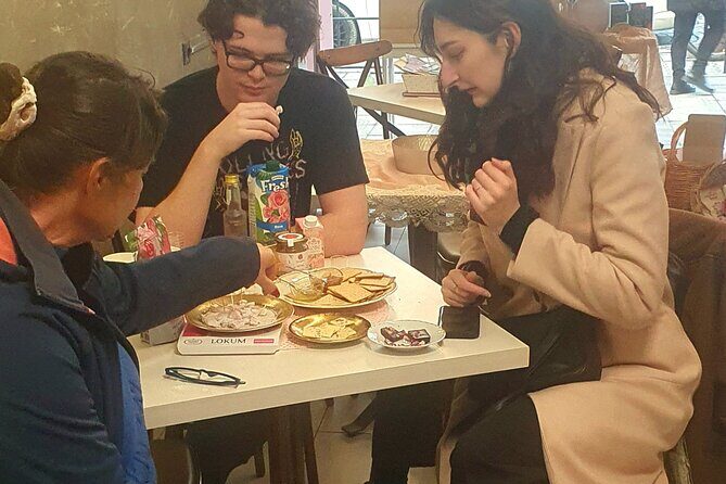 Bulgarian Rose Aromatic Experience - A Closer Look at the Bulgarian Rose Aromatic Experience