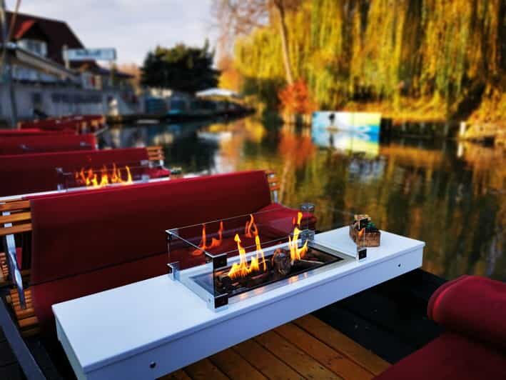 Burg: Spreewald Winter Cruise with Fireplace - An In-Depth Look at the Spreewald Winter Cruise